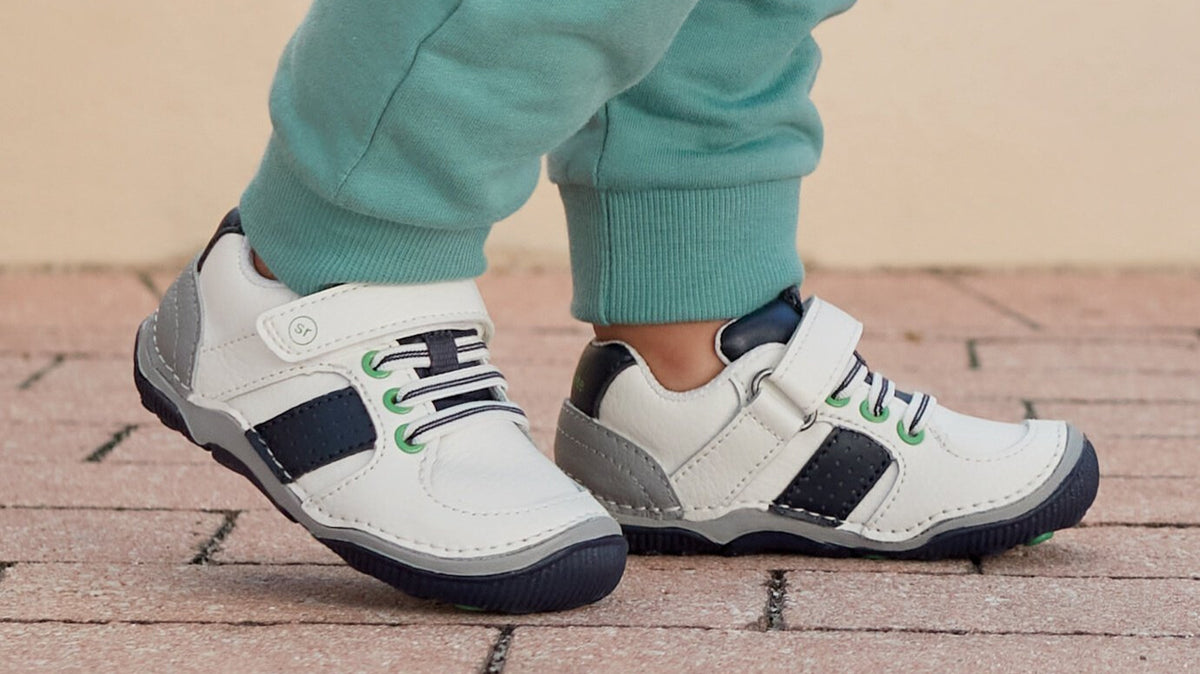 Ponseti's Shoes | Children's and Uniform Shoes